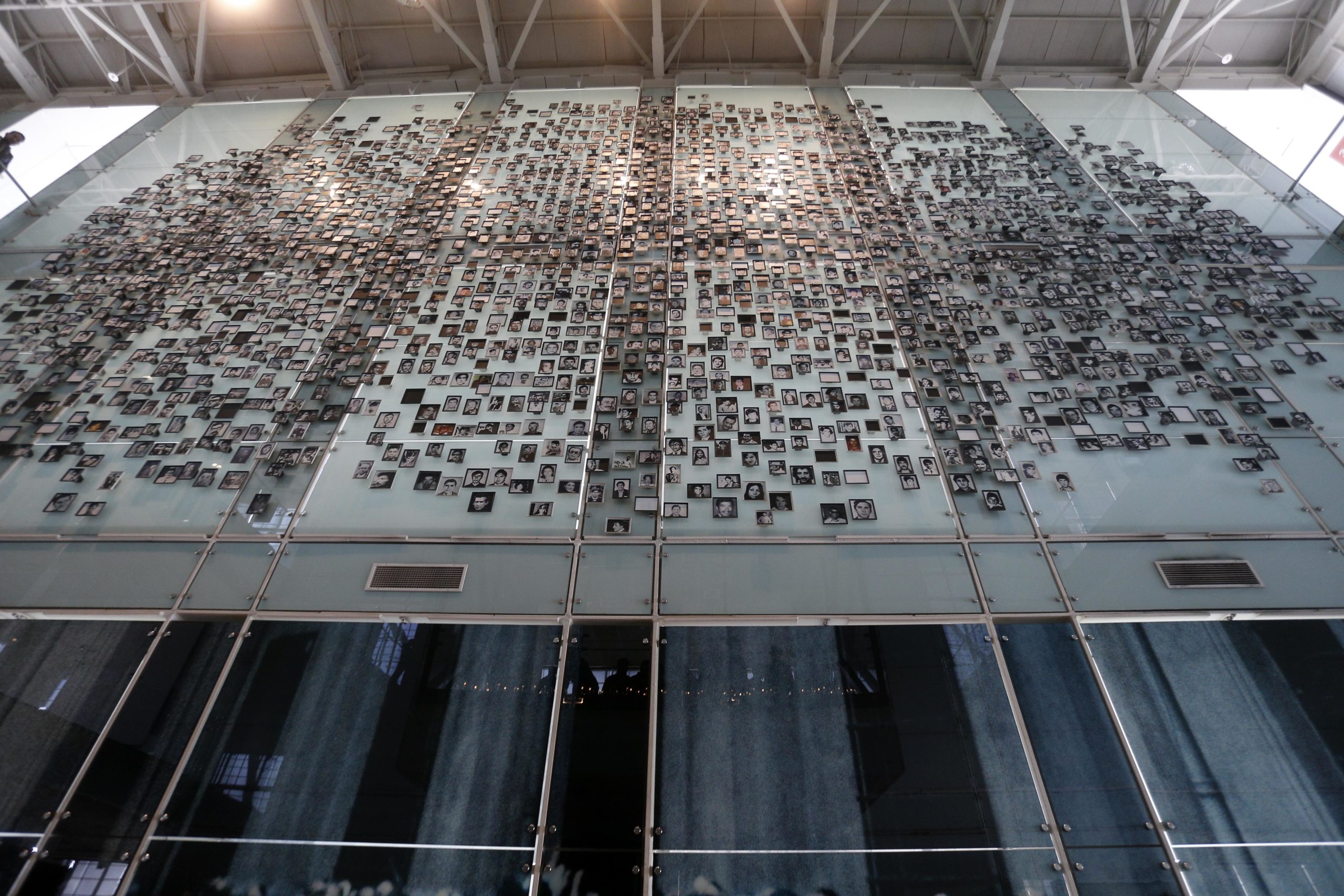 Artistas preparan acto de desagravio contra ministro Mauricio Rojas