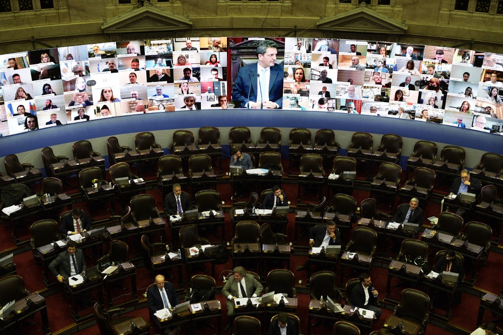 VIDEO | Diputado de Argentina protagoniza escena sexual en sesión ...