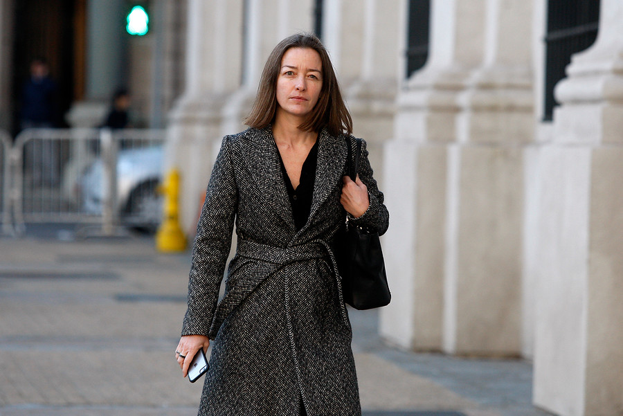 La crítica de periodista de TVN a El Mercurio por enfoque de noticia