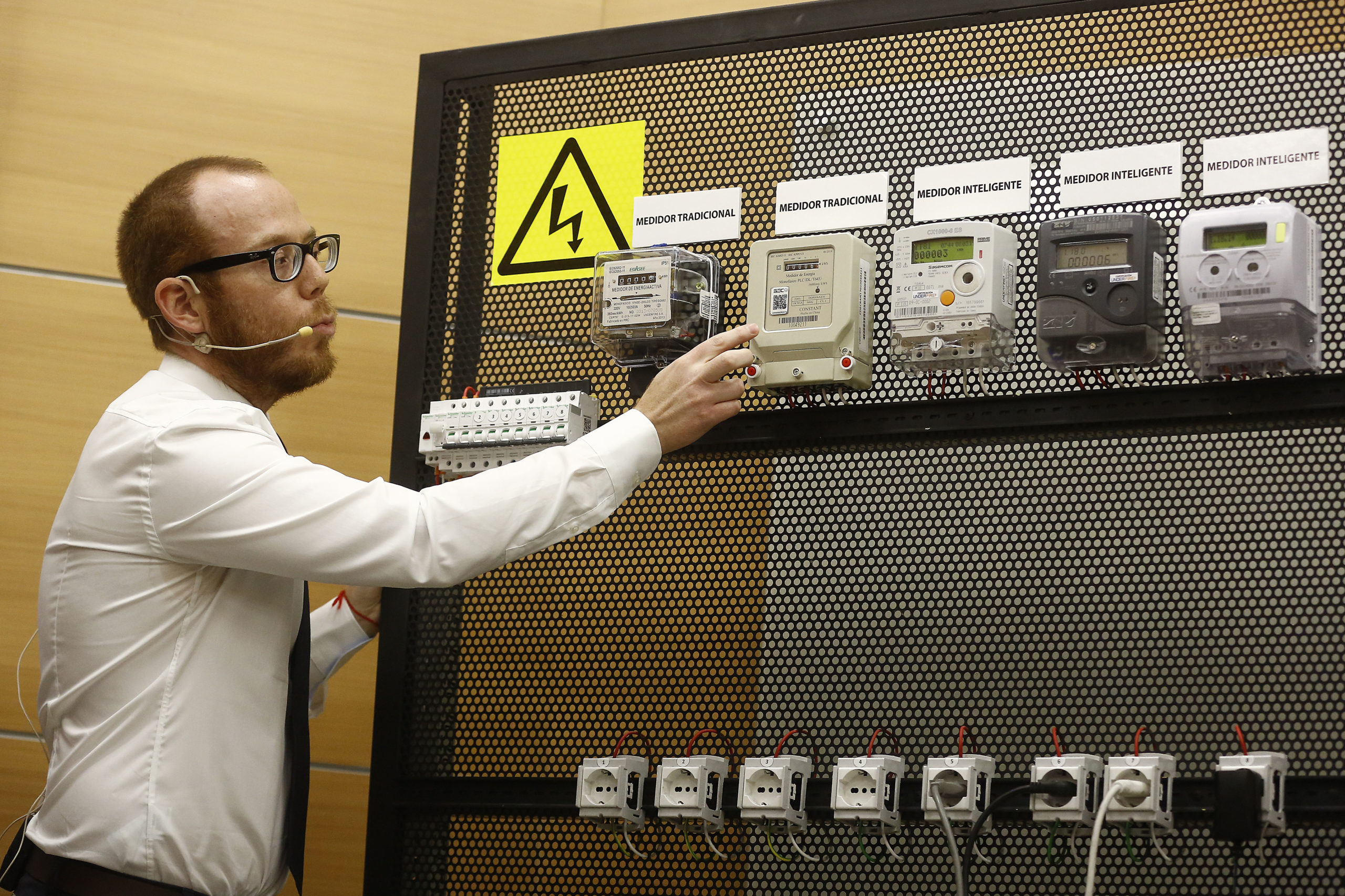Estudio: medidores inteligentes registran el mismo consumo que los ...
