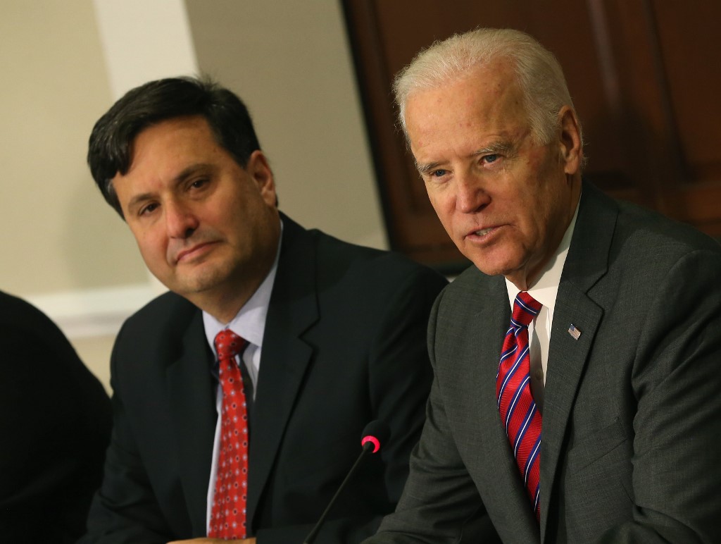 Biden nombra a Ron Klain como jefe de su futuro gabinete de la Casa Blanca
