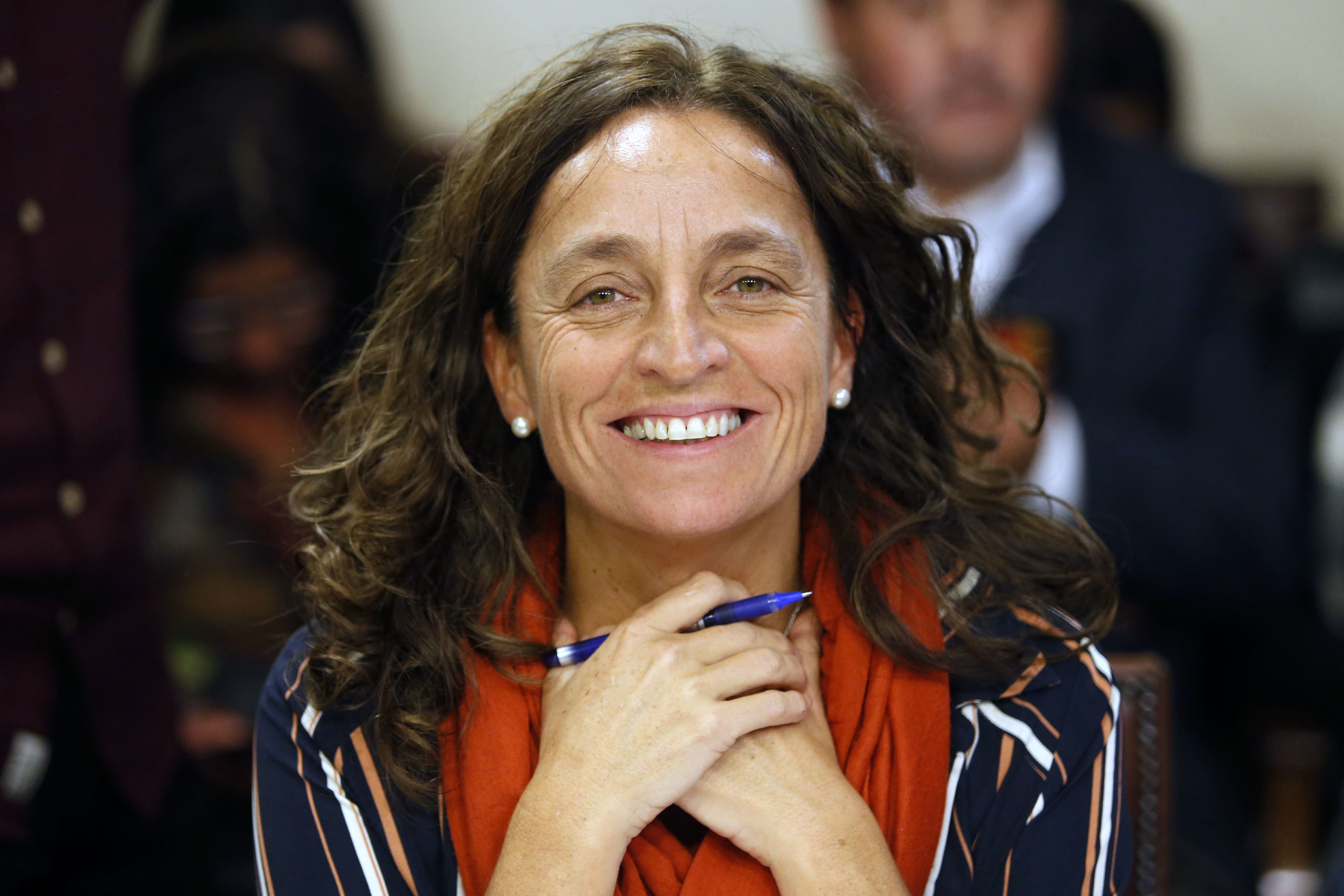 Presidente nombra a María José Castro como directora del Servicio Mejor ...