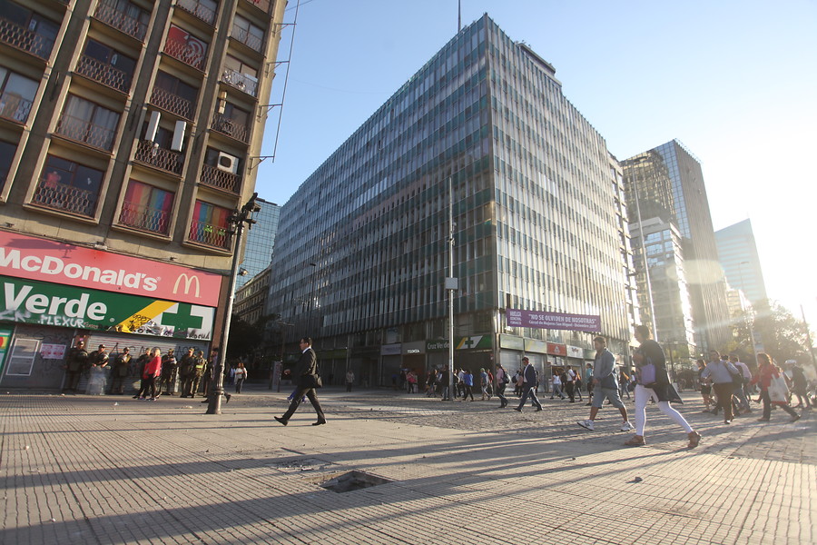 Santiago y otras 6 comunas de RM avanzan a Preparación; tres progresan ...