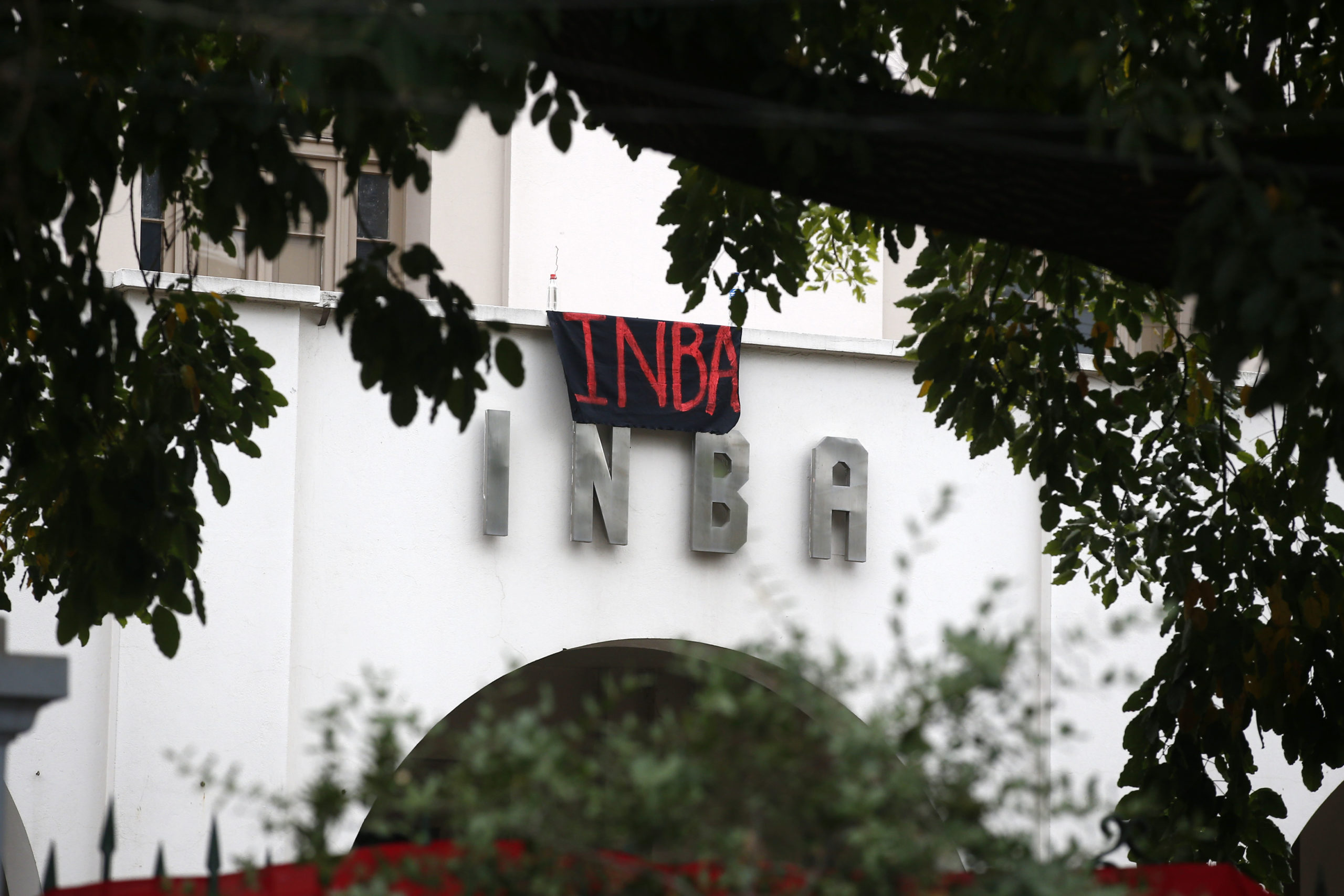 Desalojan el INBA y entregan nombres de alumnos involucrados a la fiscalía