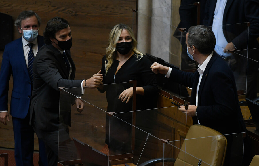 Cristián Labbé Martínez asumió este martes como diputado en reemplazo ...