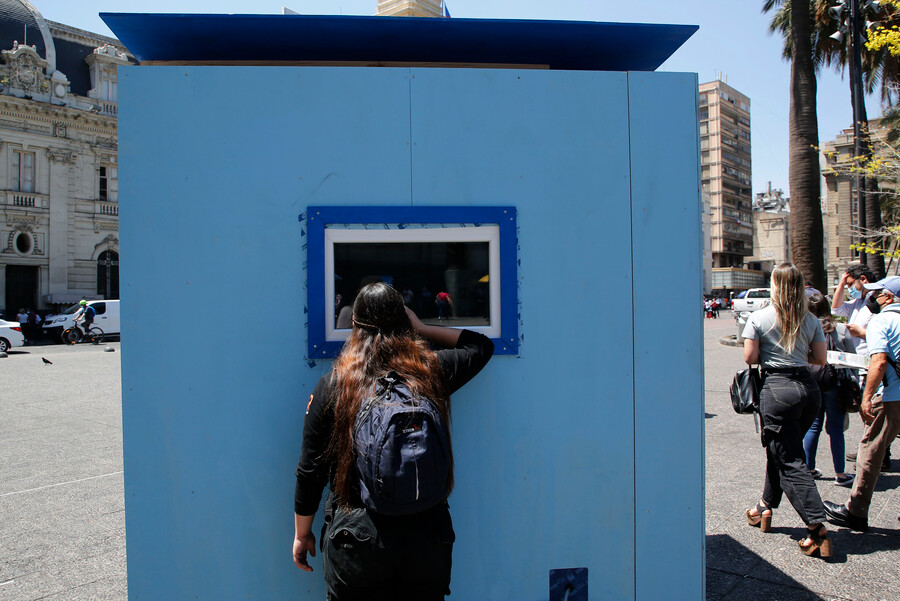 “Ice Box Challenge”: Se instalaron dos cubos de hielo en Plaza de Armas ...