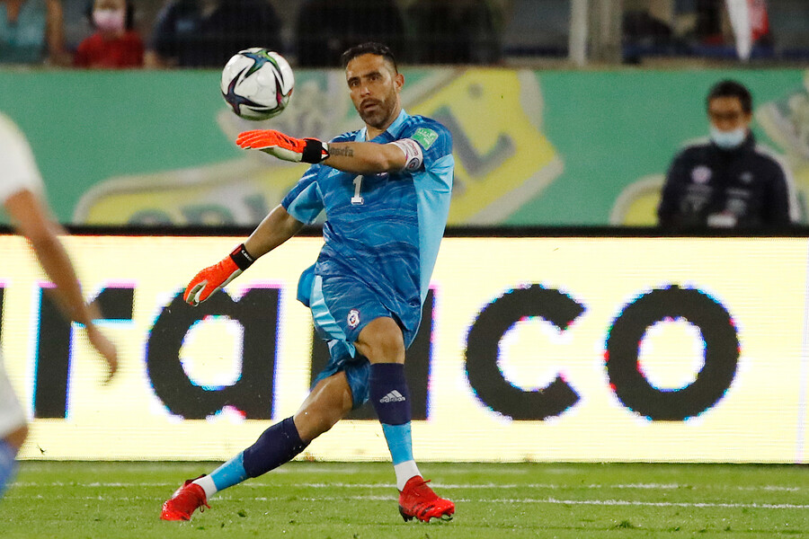 Bravo volvería este miércoles al once de la Selección chilena para ...