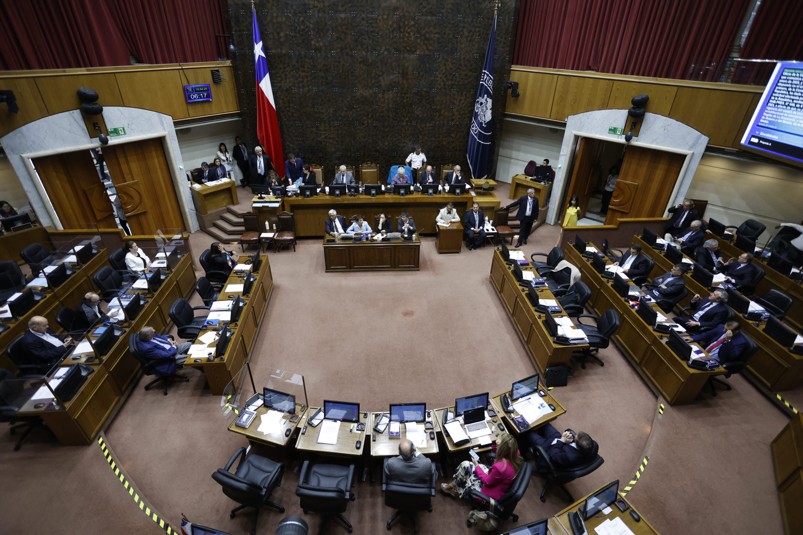 Senado ratificó a sus 12 expertos para el nuevo proceso constituyente