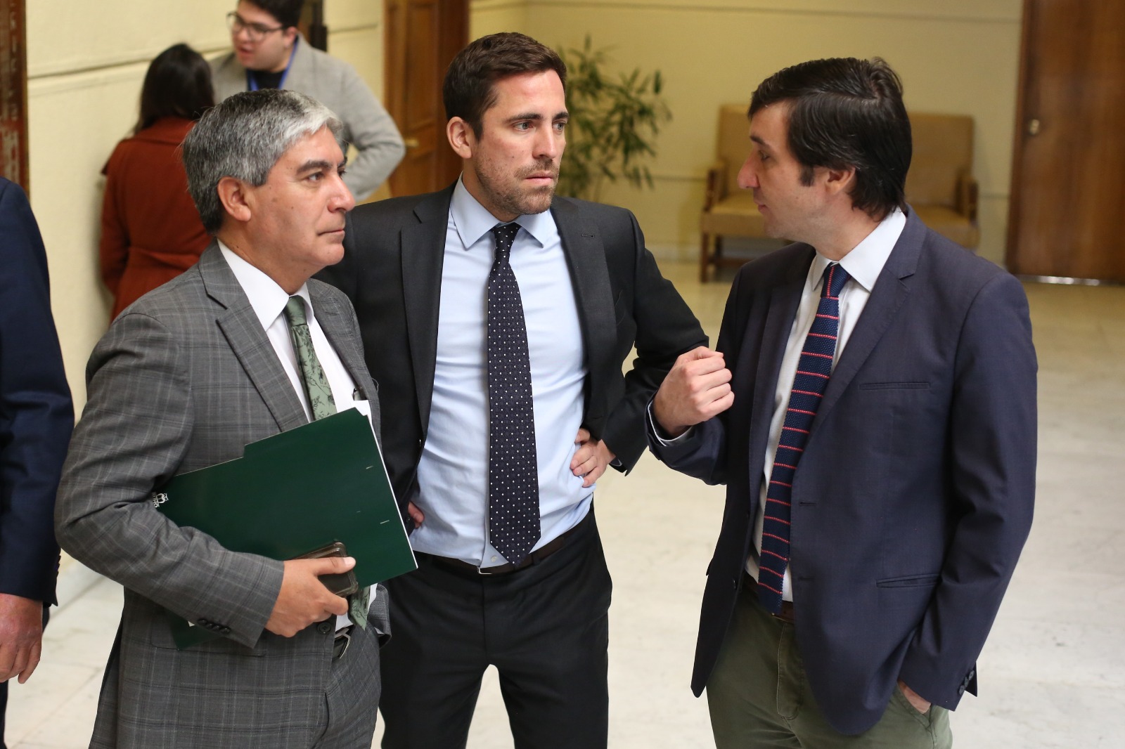 Convenios: Diputados UDI piden a Boric que “exija las responsabilidades ... Convenios: Diputados UDI piden a Boric que “exija las responsabilidades ...