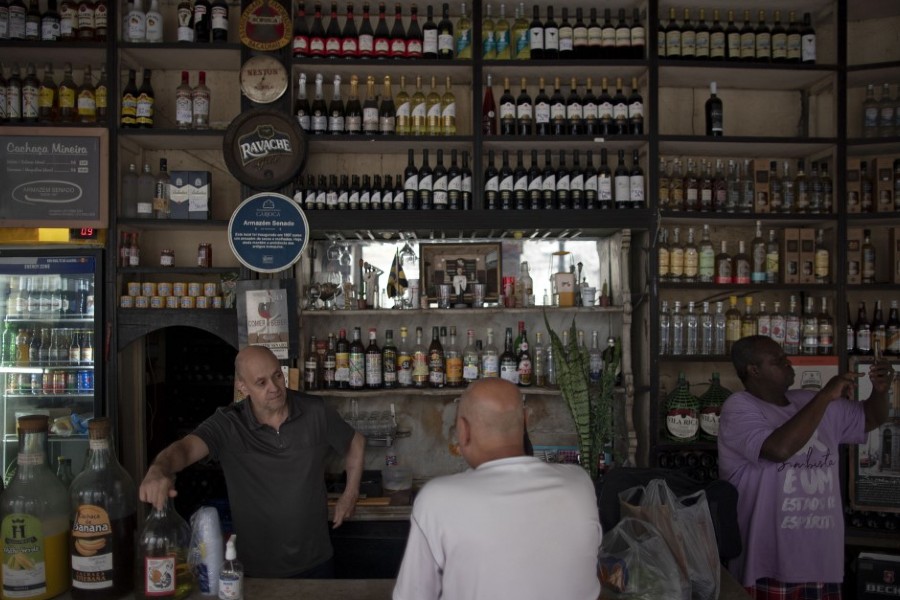 VIDEO | Bares y restaurantes reabren en Río de Janeiro