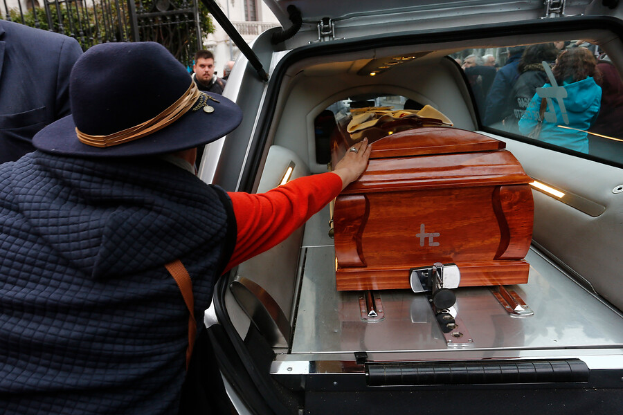 Junio fue el mes en que Chile anotó más defunciones por distintas ...