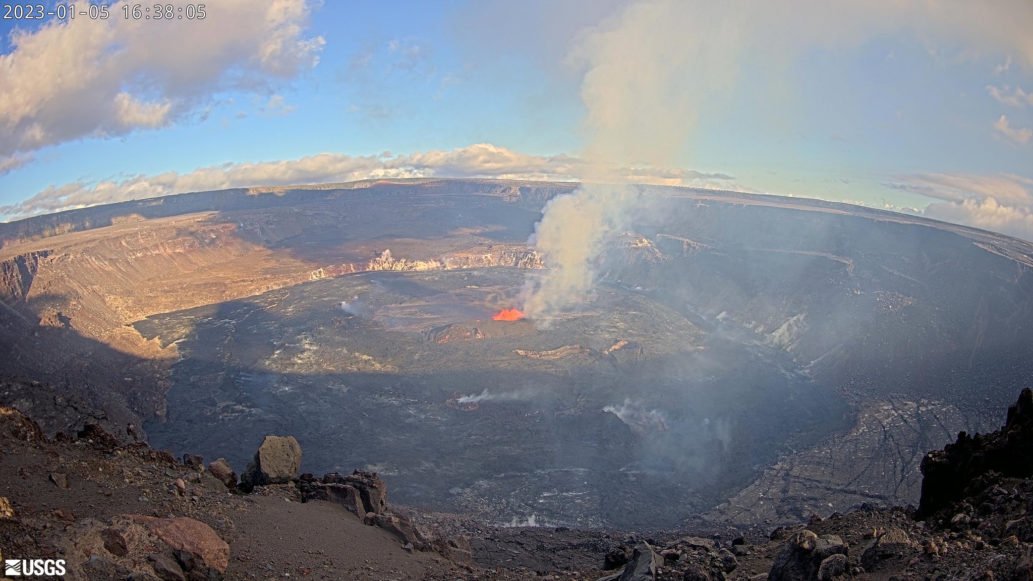 El volcán Kilauea vuelve a entrar en erupción: autoridades elevan de Naranja a Rojo el nivel de ...